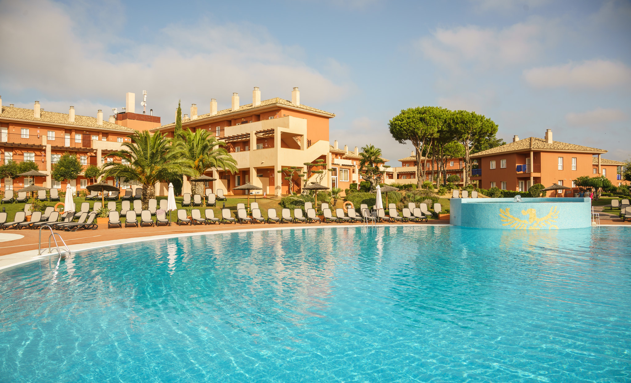 Ilunion Hotels reabre sus hoteles vacacionales tras la pandemia ...