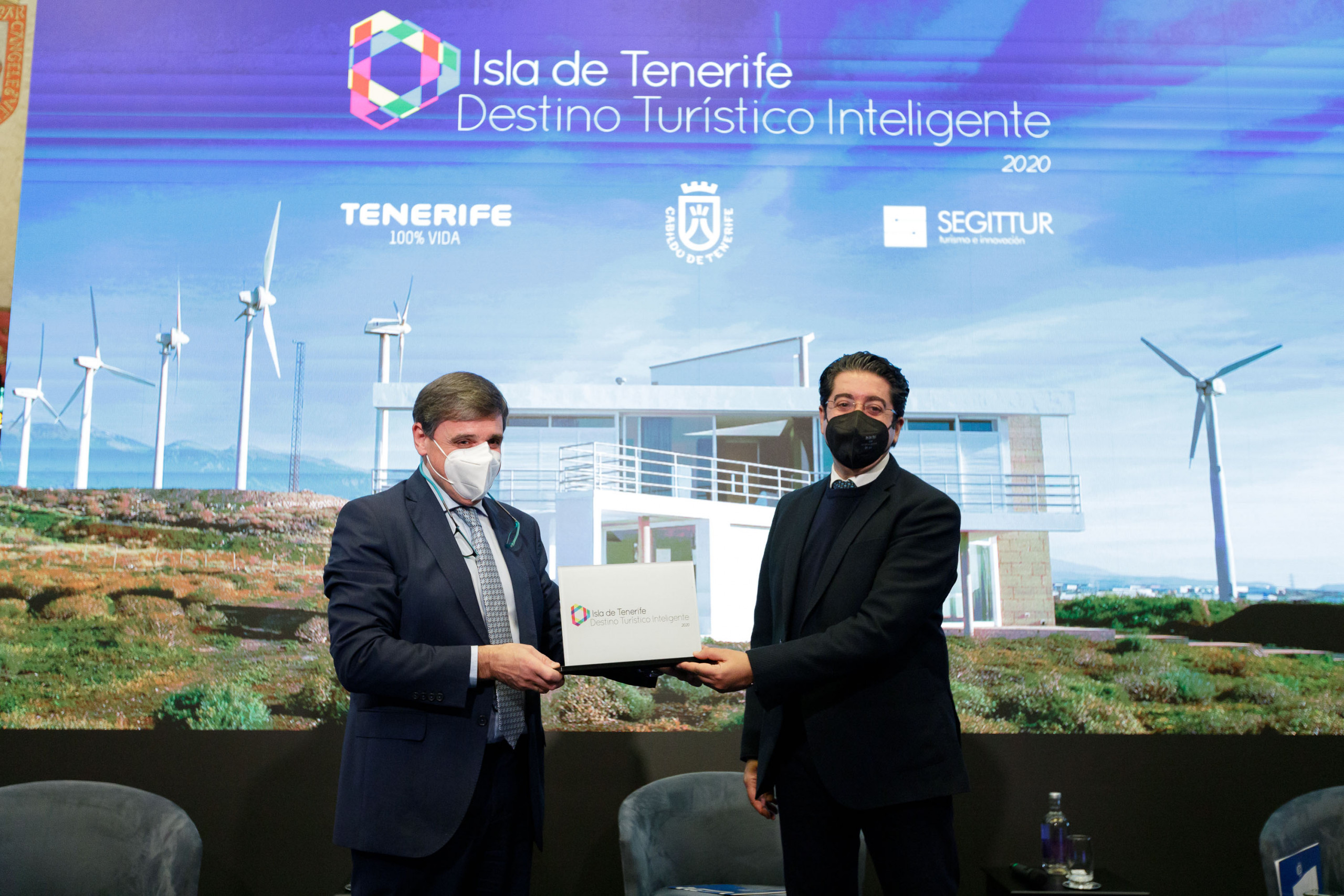 La Isla de Tenerife recibe el distintivo como Destino Turístico ...