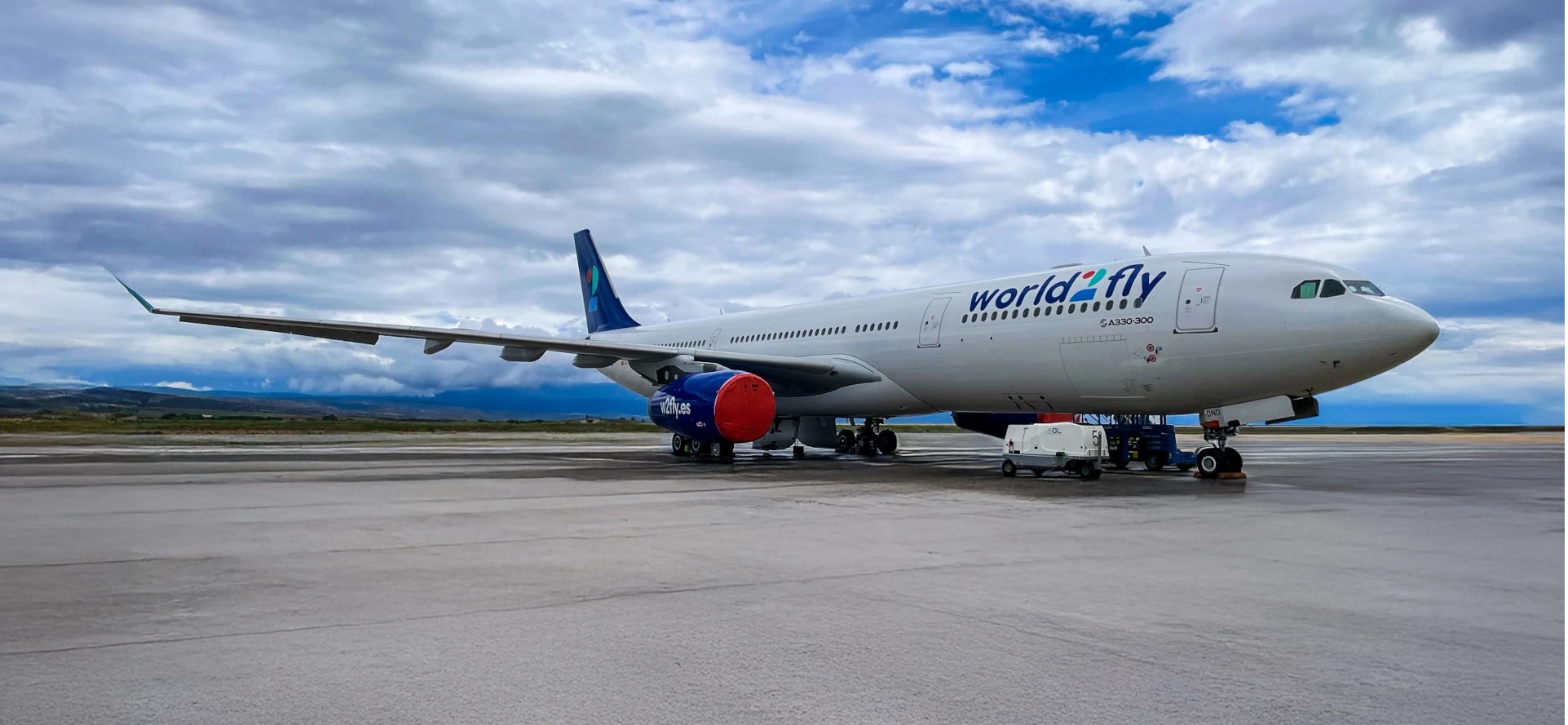 World2Fly incorpora un nuevo Airbus A330 300 a su flota - Gaceta del ...